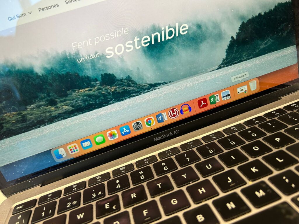 El impacto de tus dispositivos electrónicos en el medio ambiente Girsa